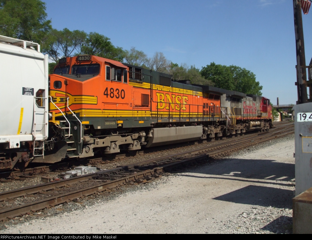 BNSF 660